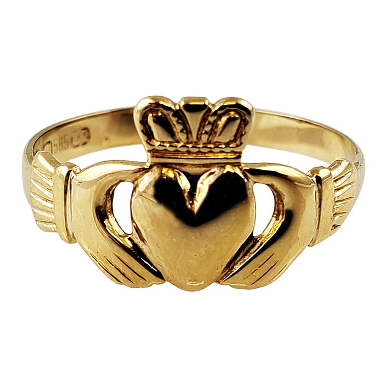 14K Yellow Gold Claddagh Ring at 1stDibs