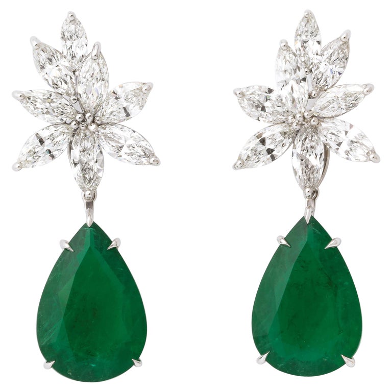 Emerald and Diamond Drop Earrings For Sale at 1stDibs