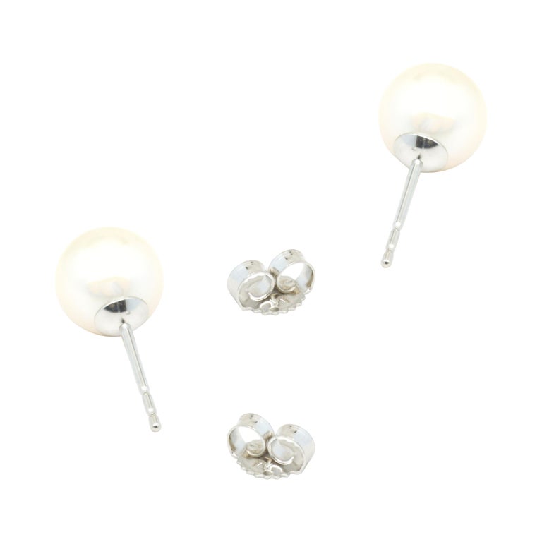 14 Karat White Gold Freshwater Cultured Pearl Stud Earrings at 1stDibs