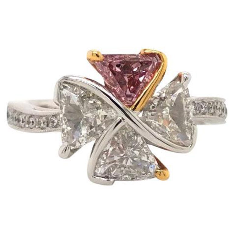 18ct Yellow Gold Australian Argyle Pink Diamond Star Shine Ring For Sale at 1stDibs