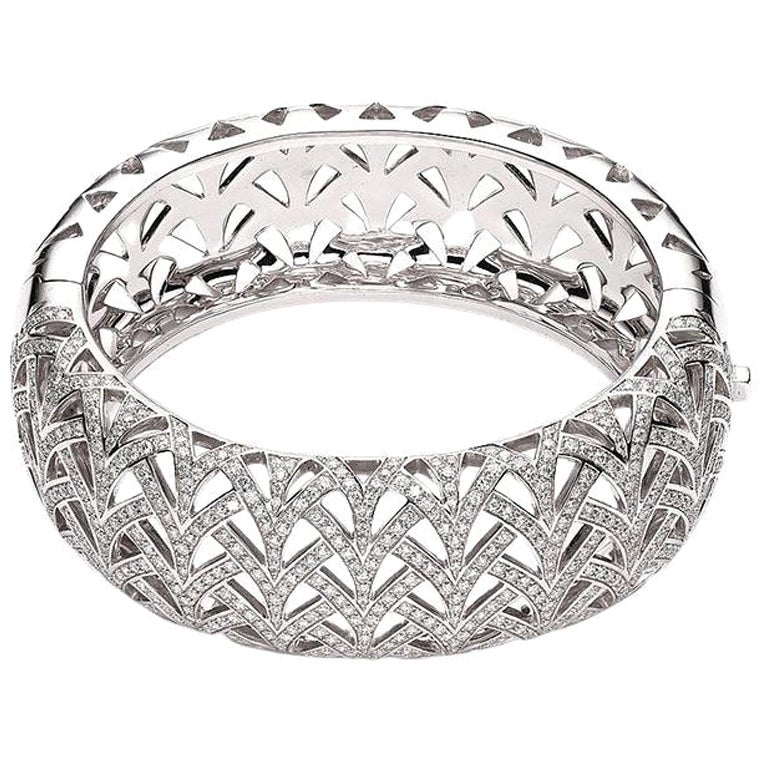 Stunning White Diamond Bangle For Sale at 1stDibs