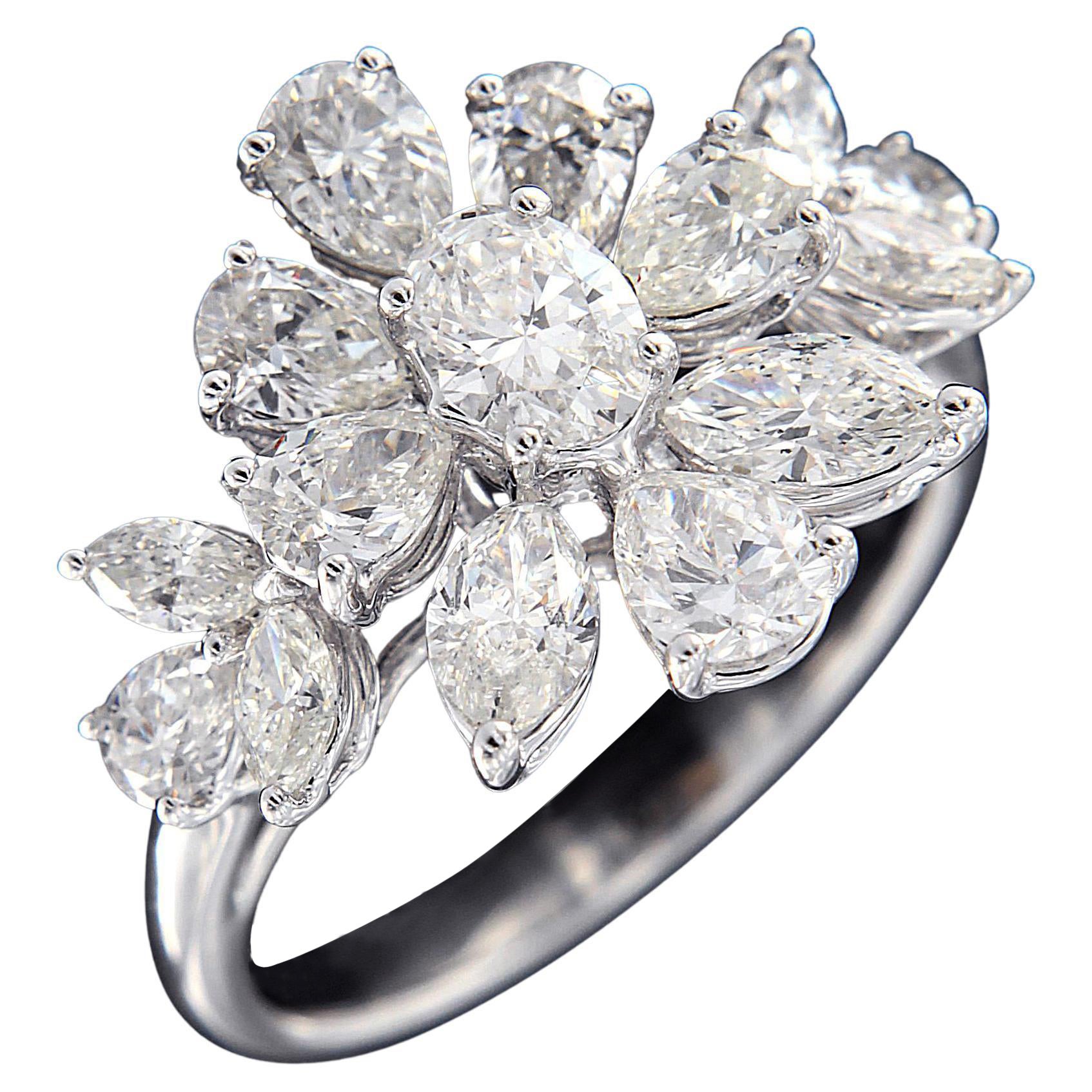 Exquisite Ruby and Diamond Ring For Sale at 1stDibs