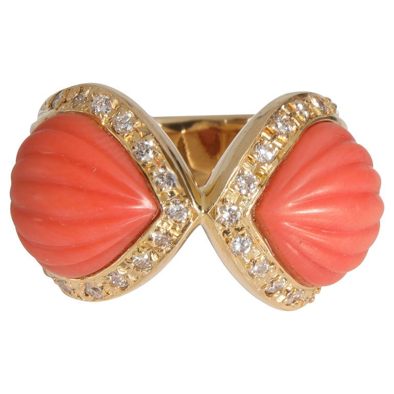 Coral Diamond Shell Ring in 18k Yellow Gold 0.28 CTW For Sale at 1stDibs