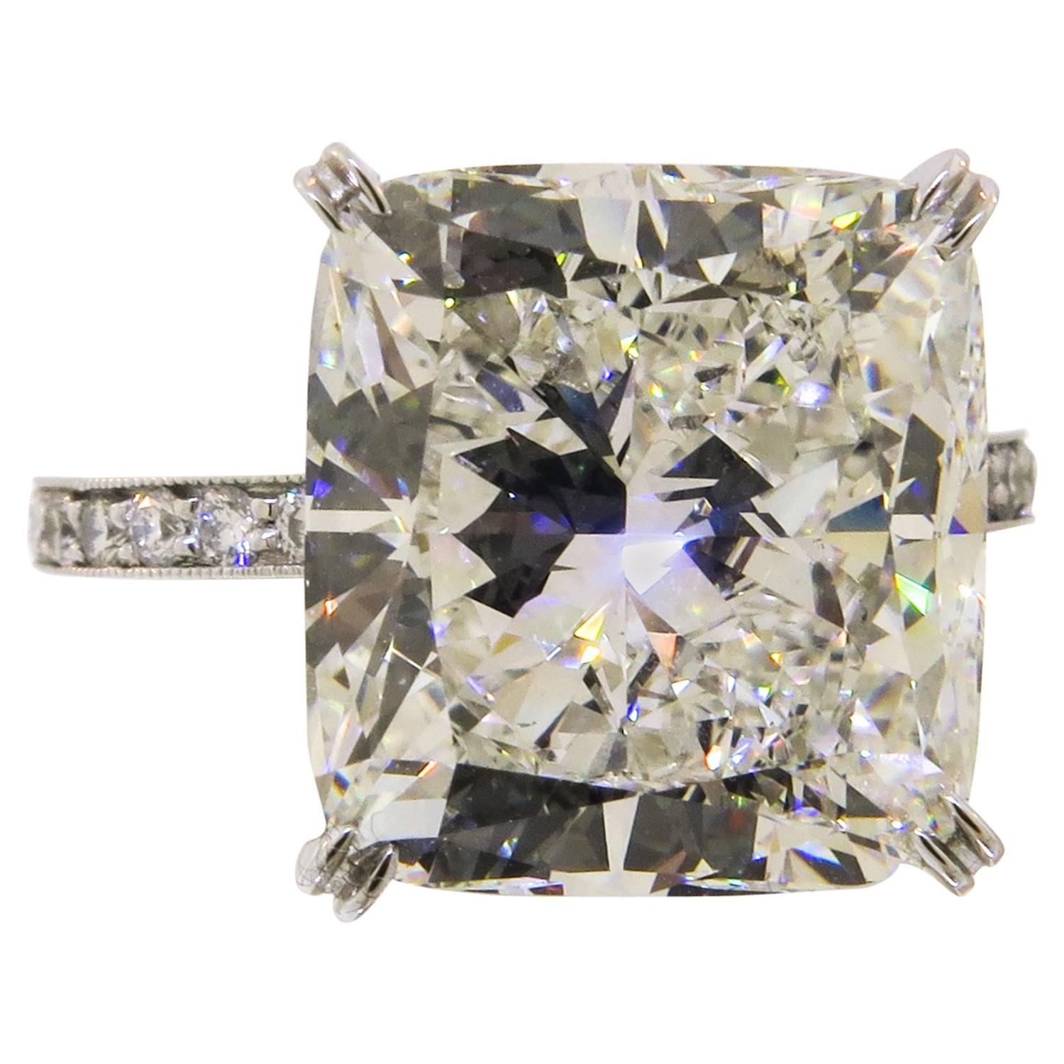 Graff 9.34 Carat Cushion-Cut Diamond Platinum Engagement Ring at 1stdibs