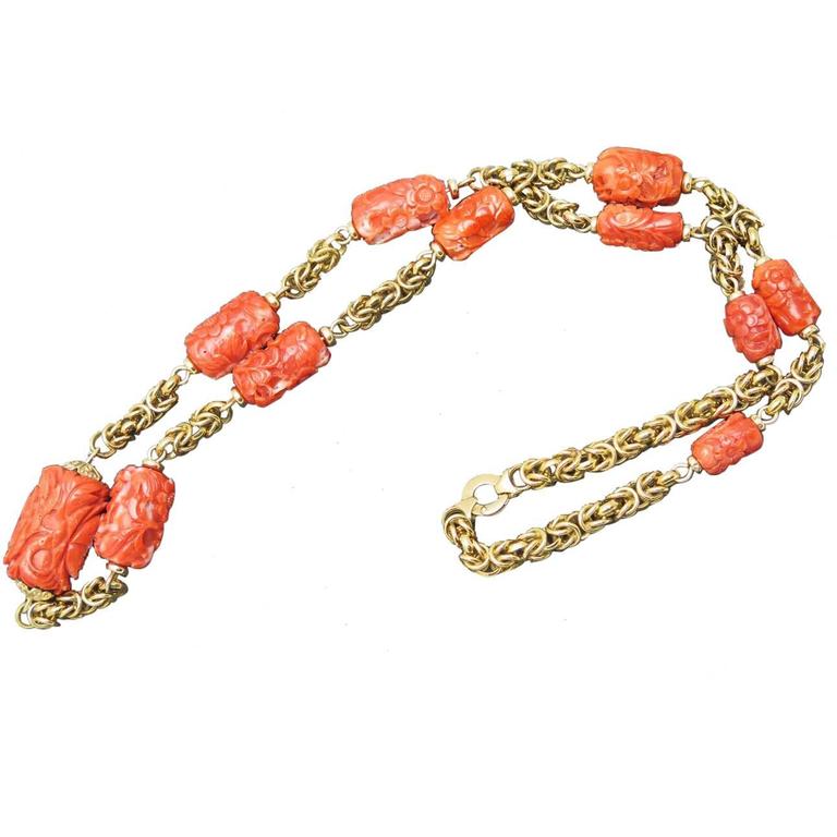 A Bold and Impressive Carved Coral Gold Chain Necklace For Sale at 1stdibs