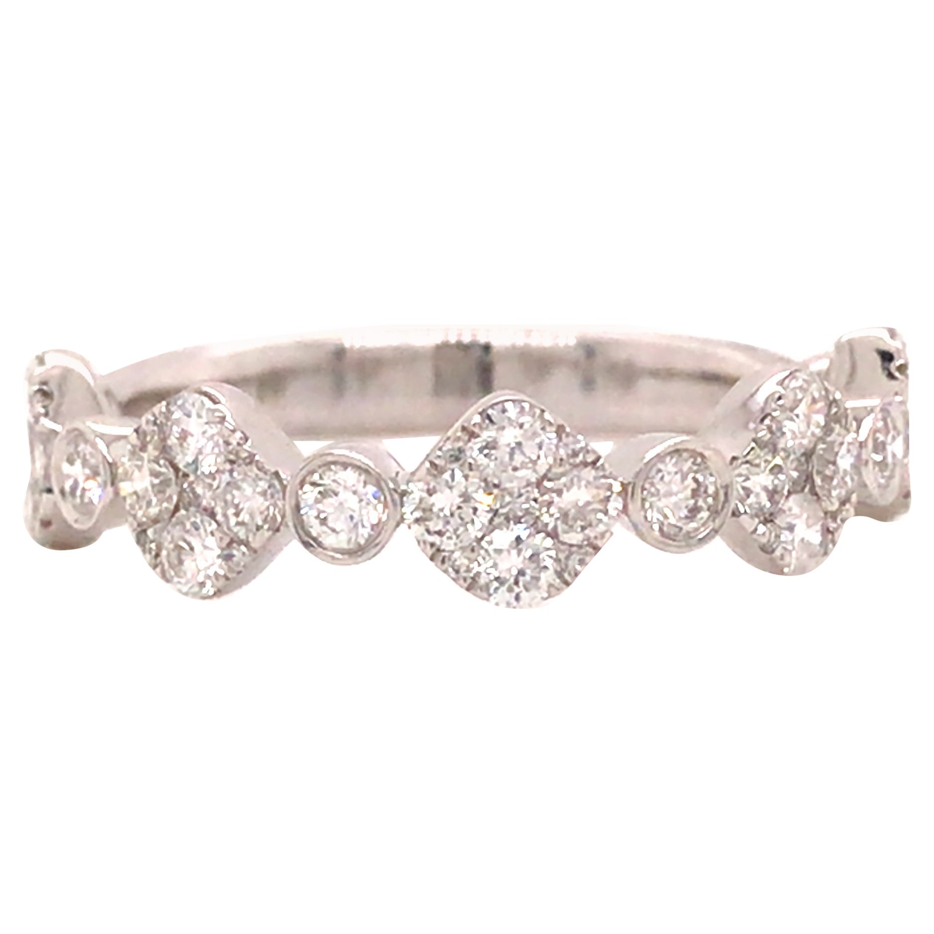 Diamond Cluster Gold Band Ring For Sale at 1stDibs