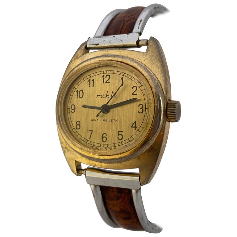 Vintage Mechanical Hand Winding Watch For Sale at 1stDibs