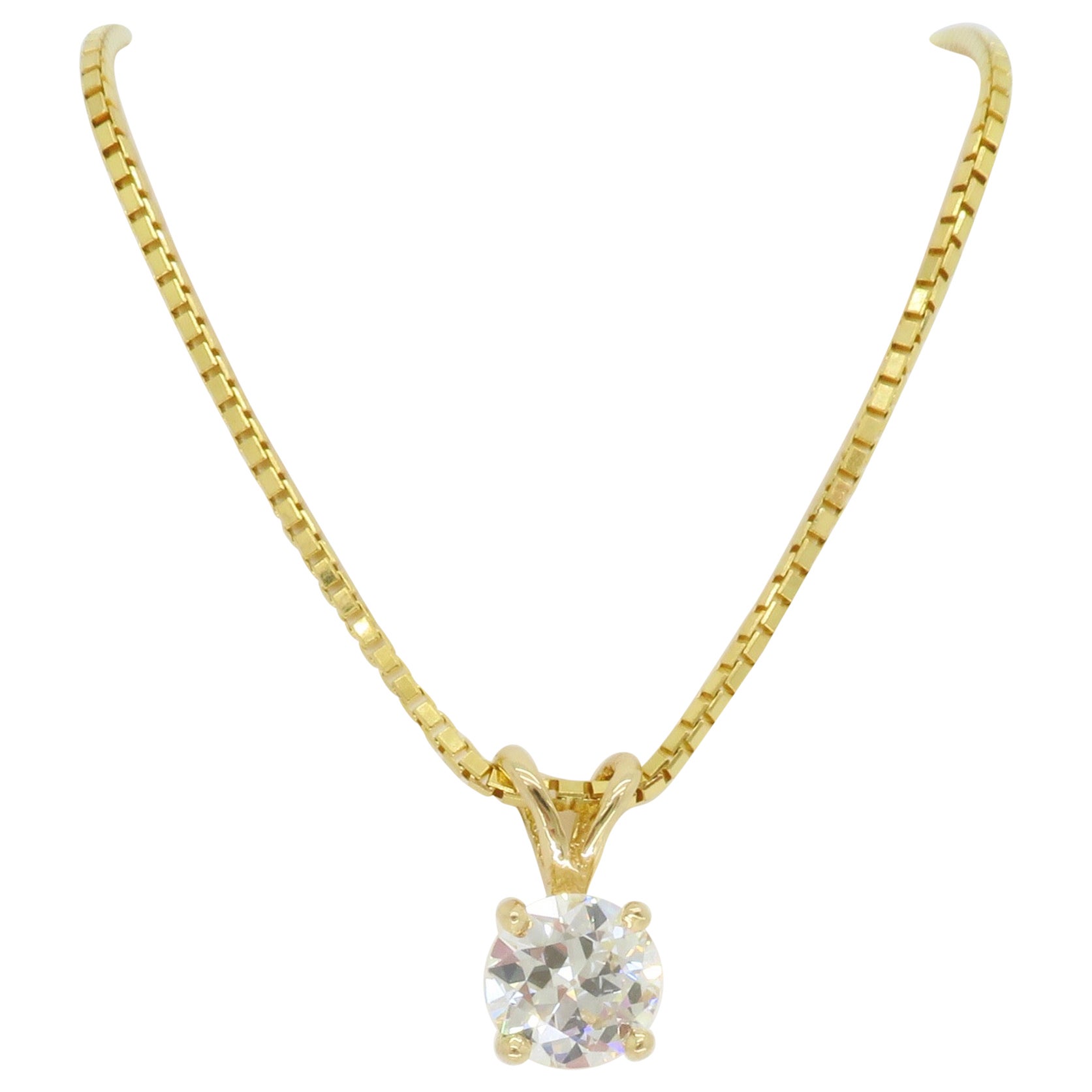 Classic Round Diamond Solitaire Pendant For Sale at 1stDibs