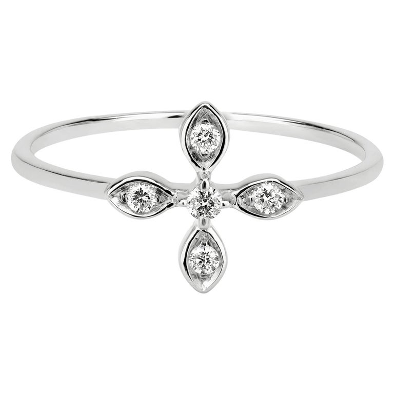 Luxle Diamond Leaf Ring in 18k White Gold For Sale at 1stDibs