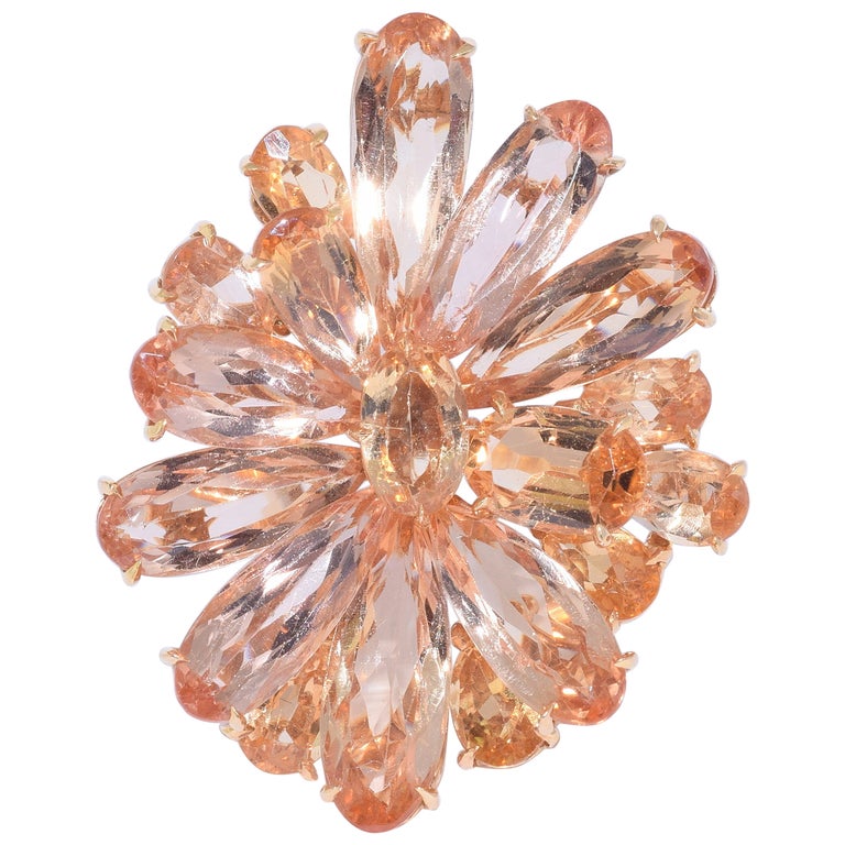 18K Yellow Gold Topaz Flower Cocktail Ring For Sale at 1stDibs