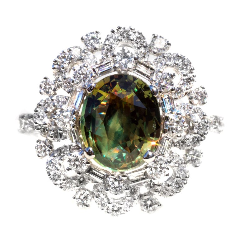 2 ct Natural Alexandrite and Diamond 18K Ring For Sale at 1stDibs