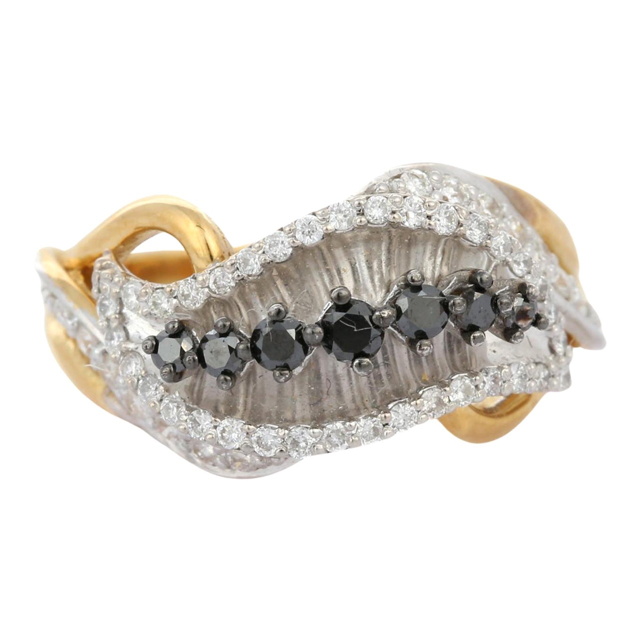 Odelia 18K White Gold Black and White Diamond Shell Ring For Sale at ...