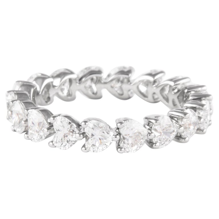 Alexander 2.53ct Heart Diamond D/E VVS Eternity Band 18k White Gold For Sale at 1stDibs