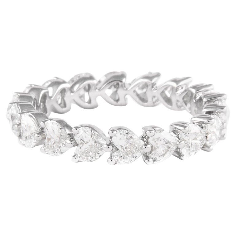Alexander 2.48ct Heart Diamond D/E VVS Eternity Band 18k White Gold For Sale at 1stDibs