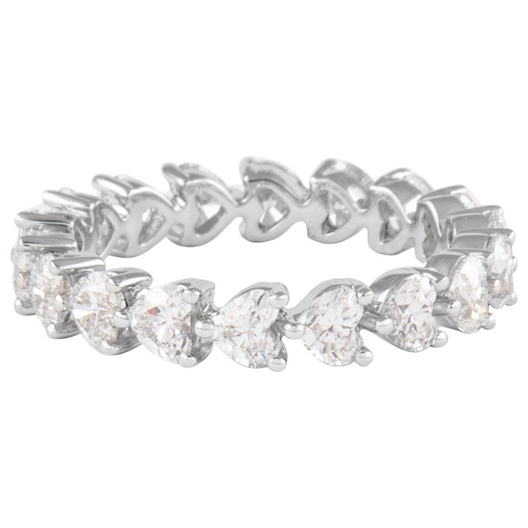 Alexander 2.90ct Heart Diamond D/E VVS Eternity Band Platinum For Sale at 1stDibs