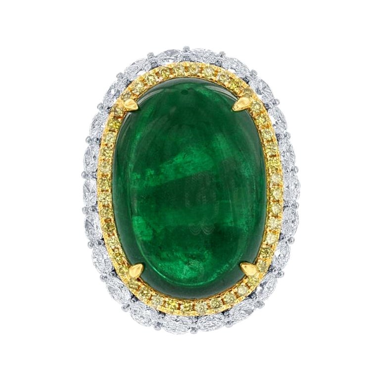Triangular Emerald Ring For Sale at 1stDibs