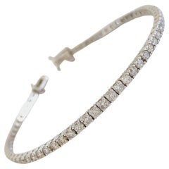 Natural Diamond Tennis Bracelet 12.32 Carat G/Vs 14 Karat Three Rows Brilliants For Sale at 1stDibs