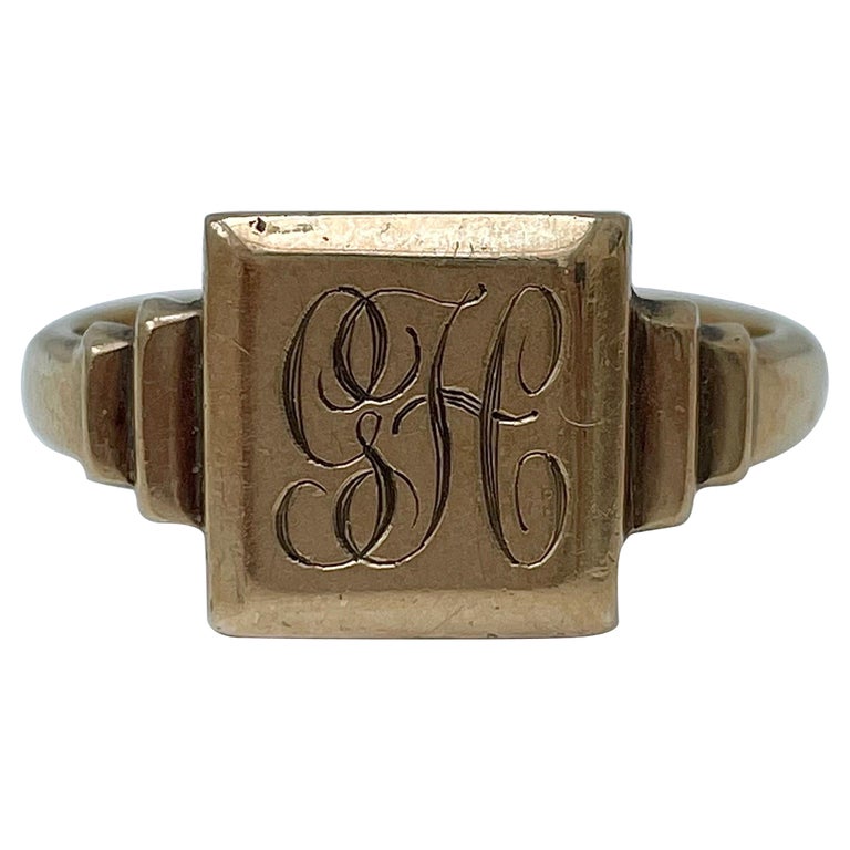 Chunky Vintage 9ct Square Signet Ring “G.H” For Sale at 1stDibs