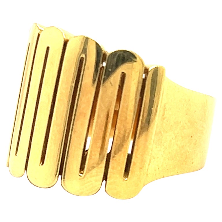 Estate 18k Yellow Gold Squiggle Design Cocktail Ring For Sale at 1stDibs