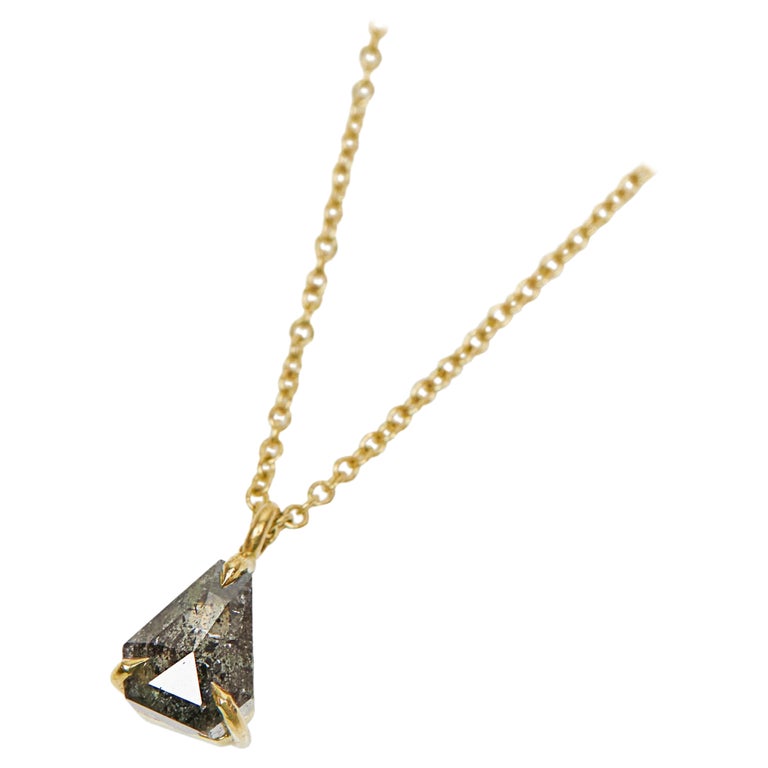18ct Gold Geometric Triangular Diamond Necklace For Sale at 1stDibs