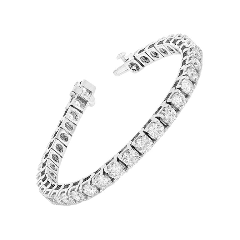 4 50 Carat Diamond 18 Karat Solid White Gold Tennis Bracelet For Sale