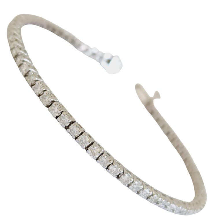 3.15 Carat Round Brilliant Natural Diamond Tennis Bracelet 14 Karat White Gold For Sale at 1stDibs