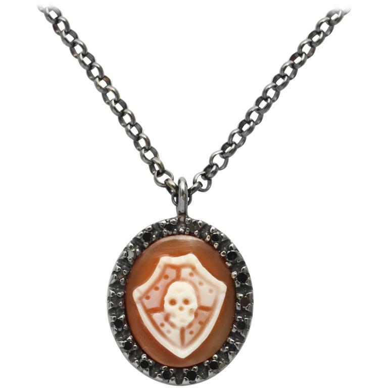 Amedeo Mini "Scudo" Cameo Necklace For Sale at 1stDibs