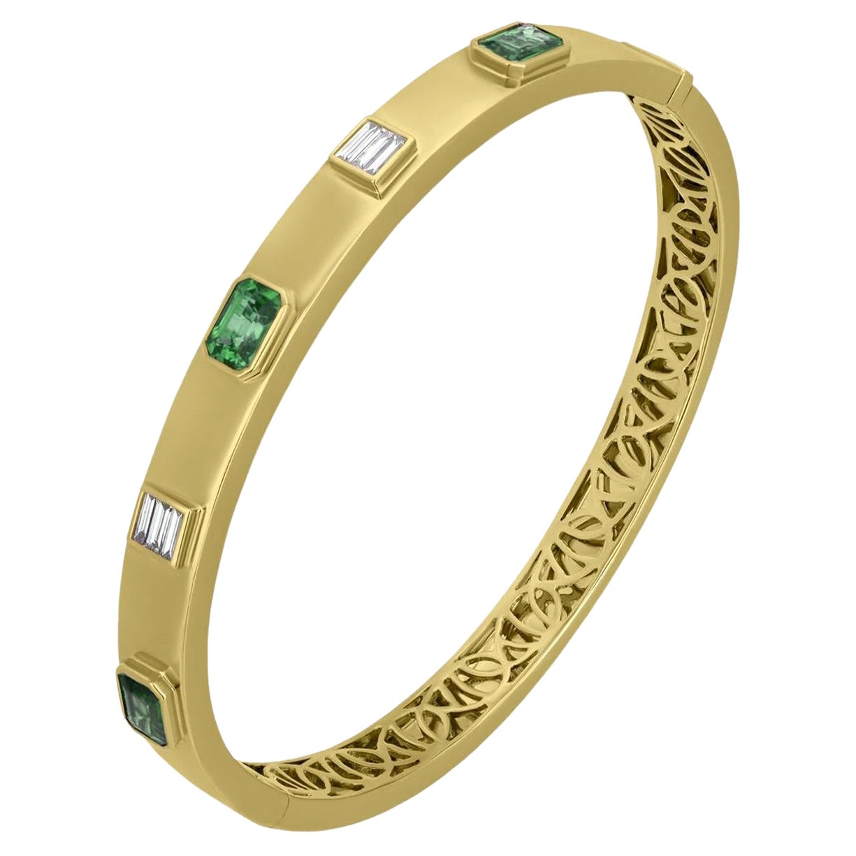 Estate Emerald and Diamond Bangle in 18k Yellow Gold For Sale at 1stDibs