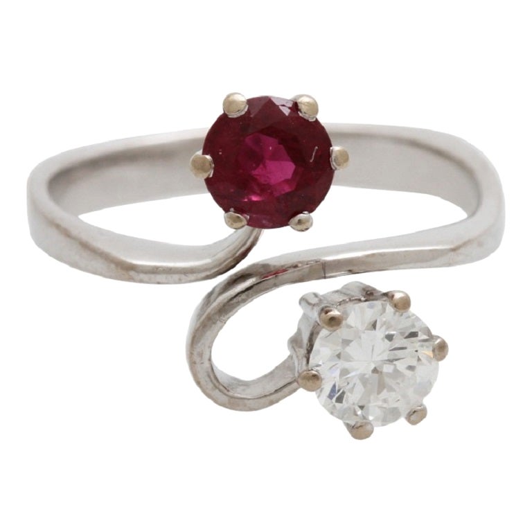 Ladies Ring For Sale at 1stDibs