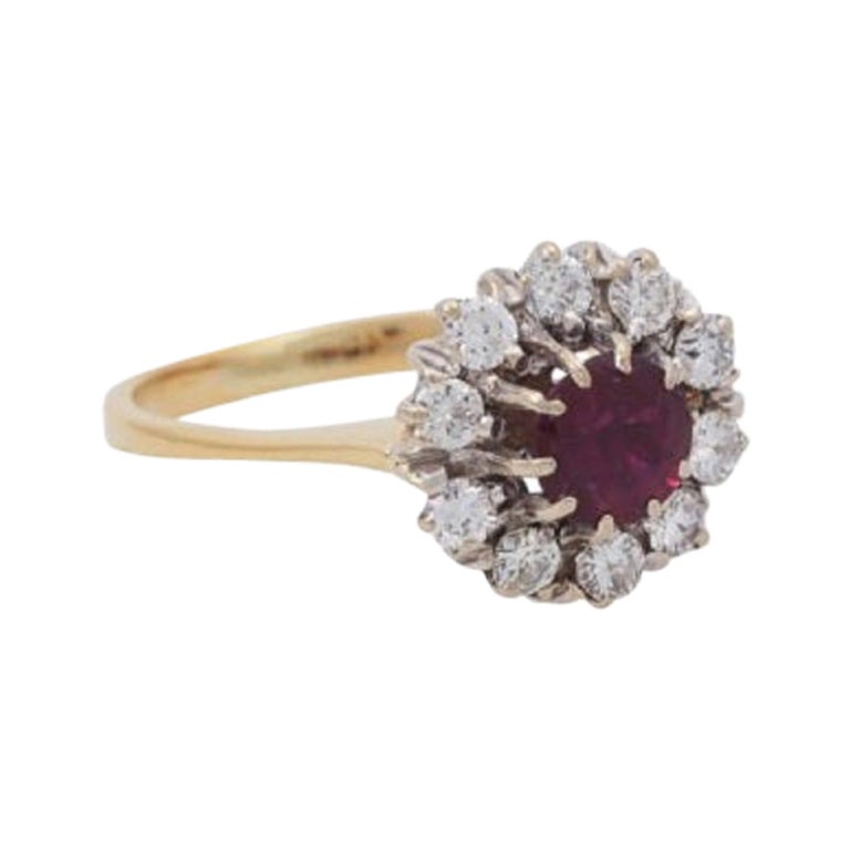 Classic Ring with Round Fac. Ruby For Sale at 1stDibs