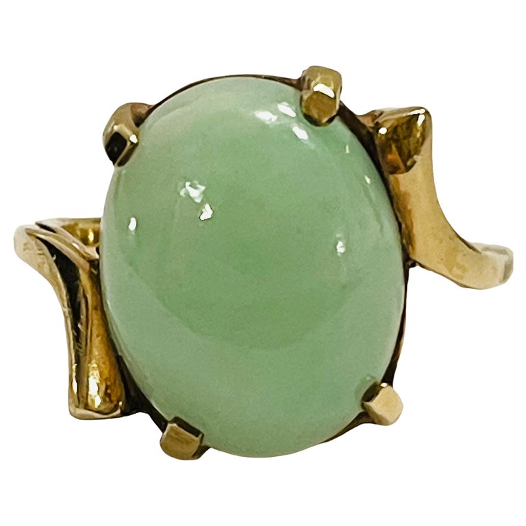 Vintage 14k Yellow Gold Light Green Jadeite Cabochon Ring at 1stDibs