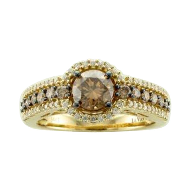 Grand Sample Sale Ring featuring Chocolate Diamonds For Sale at 1stDibs
