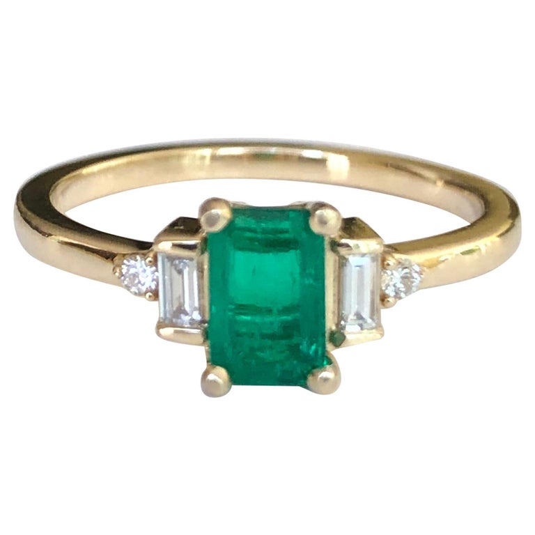 Rectangular Cut Emerald and Diamond Ring Gold For Sale at 1stDibs