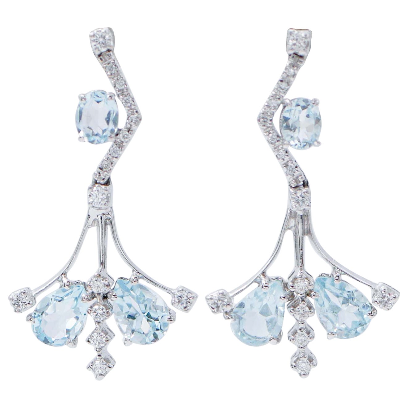 Step-Cut Aquamarine Diamond Gold Dangle Earrings For Sale at 1stDibs