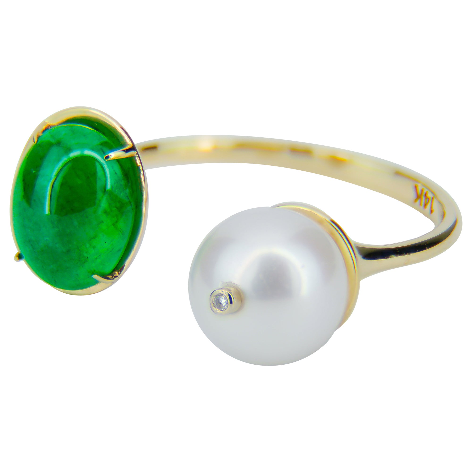 Beautiful Emerald Ice Diamond Gold Ring at 1stDibs