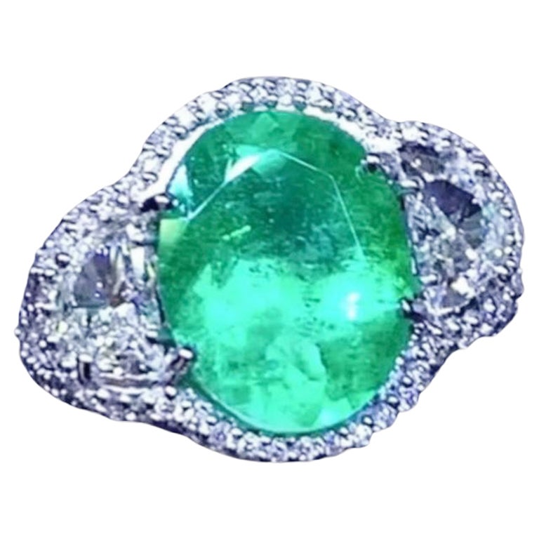 Amazing Certified Ct 5,32 of Colombia Emerald and Diamonds on Ring For ...