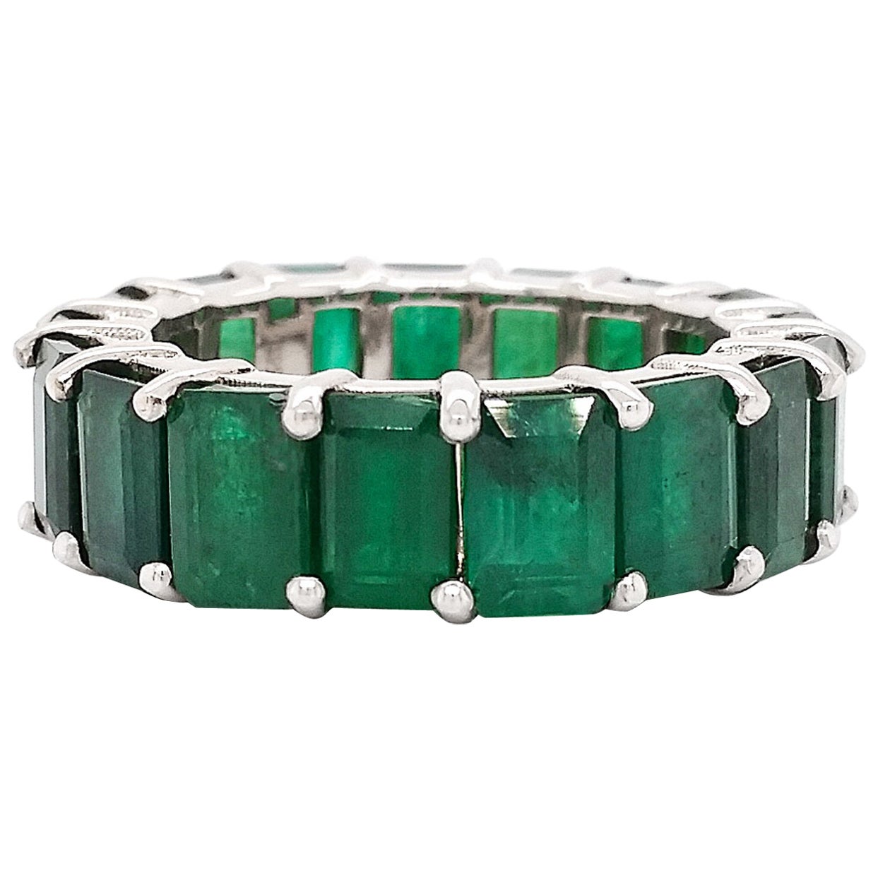 12.10ct Natural Emerald Eternity ring For Sale at 1stDibs