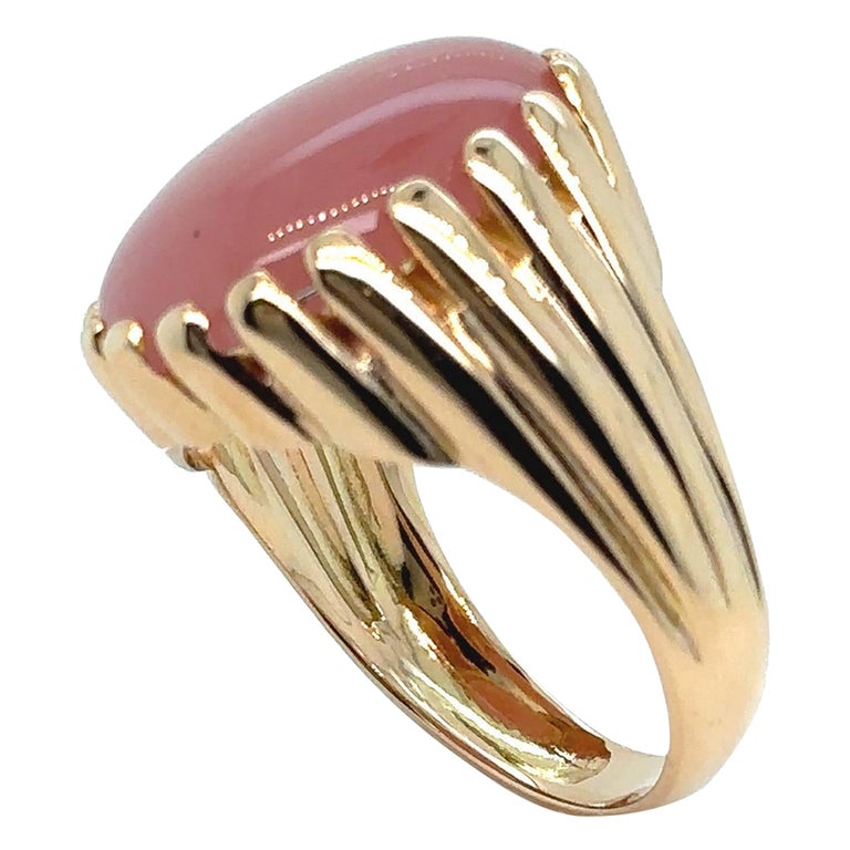 Signet Ring Guava Quartz Cabochon Rose Gold For Sale at 1stDibs