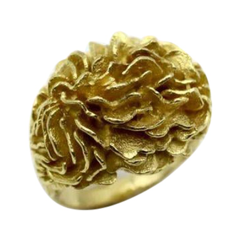 18K Gold Coral Shaped Mid-Century Modern Bombe Ring For Sale at 1stDibs