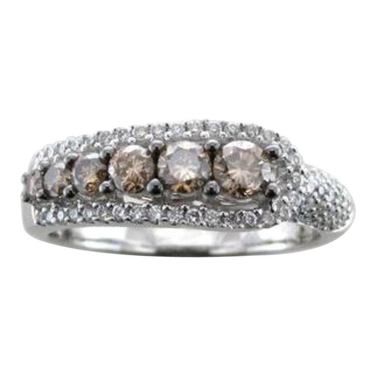 Grand Sample Sale Ring featuring Chocolate Diamonds For Sale at 1stDibs