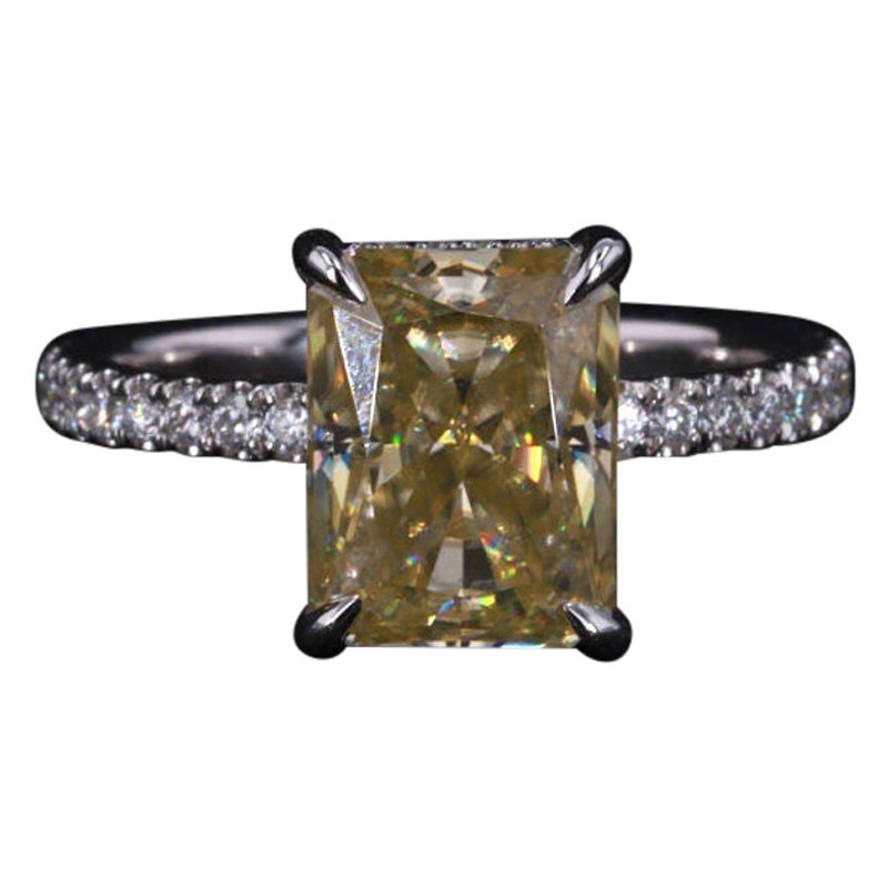 Customizable 18k Gold Vintage Round Cut Diamonds Engagement Wedding