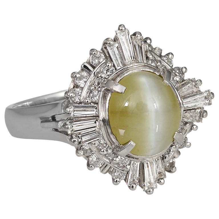 Platinum Cat's Eye Chrysoberyl and Diamond Ring For Sale at 1stDibs