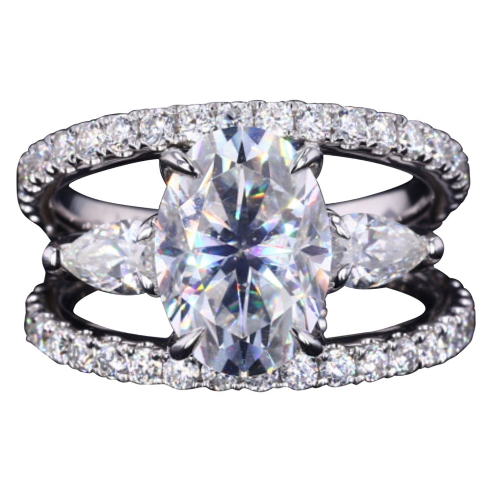 Customizable 18K White Gold Brilliant Pear Cut White Diamonds Bridal ...