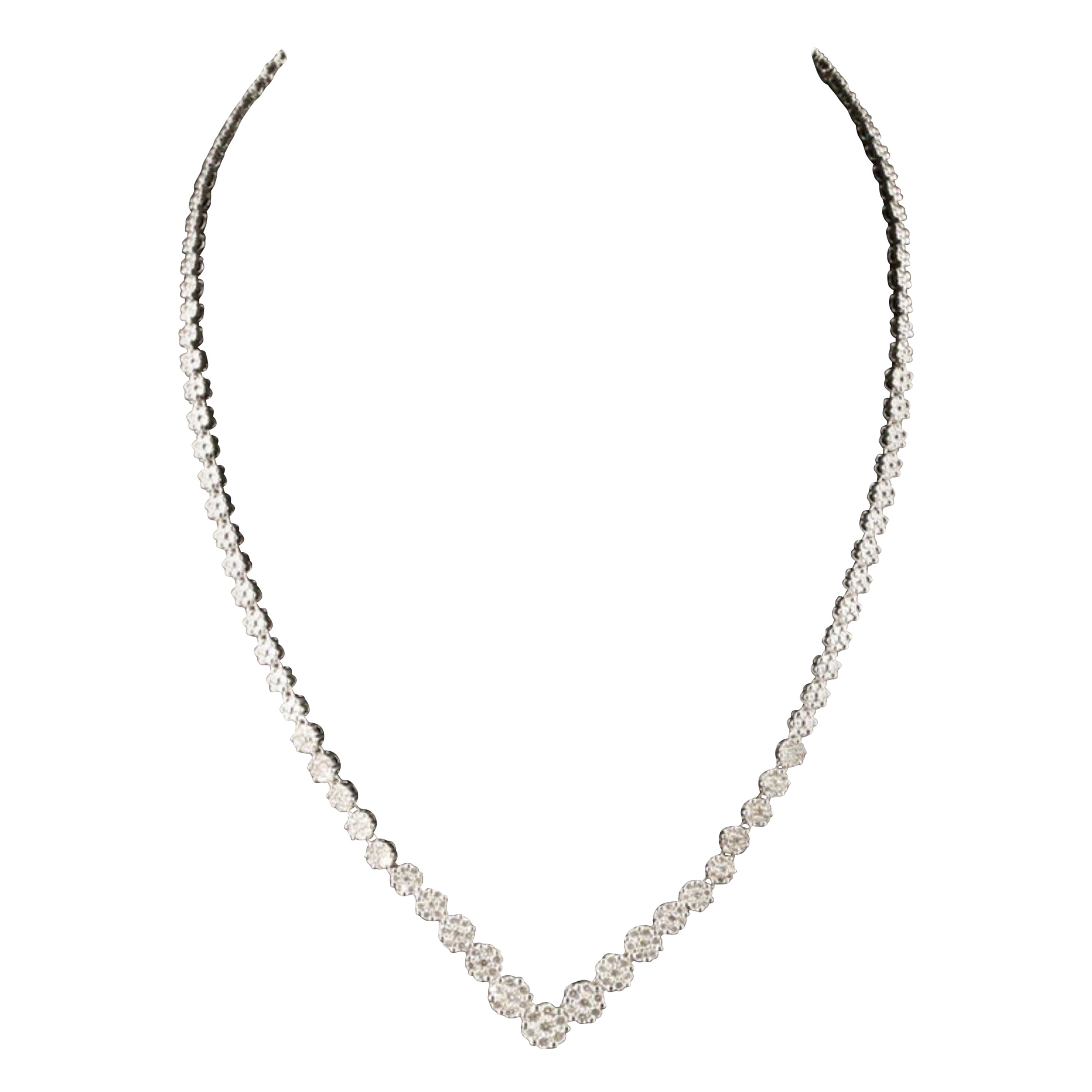 Unique Round Cut Emerald Diamonds Chevron Necklace For Sale at 1stDibs