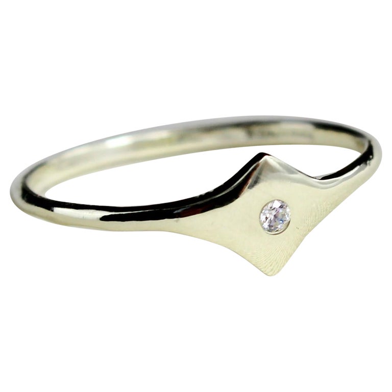 Customizable 9k White Gold Ocean Diamond Astria Ring For Sale at 1stDibs