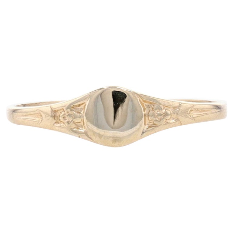 Yellow Gold Vintage Signet Ring 10k Flowers Engravable For Sale at 1stDibs