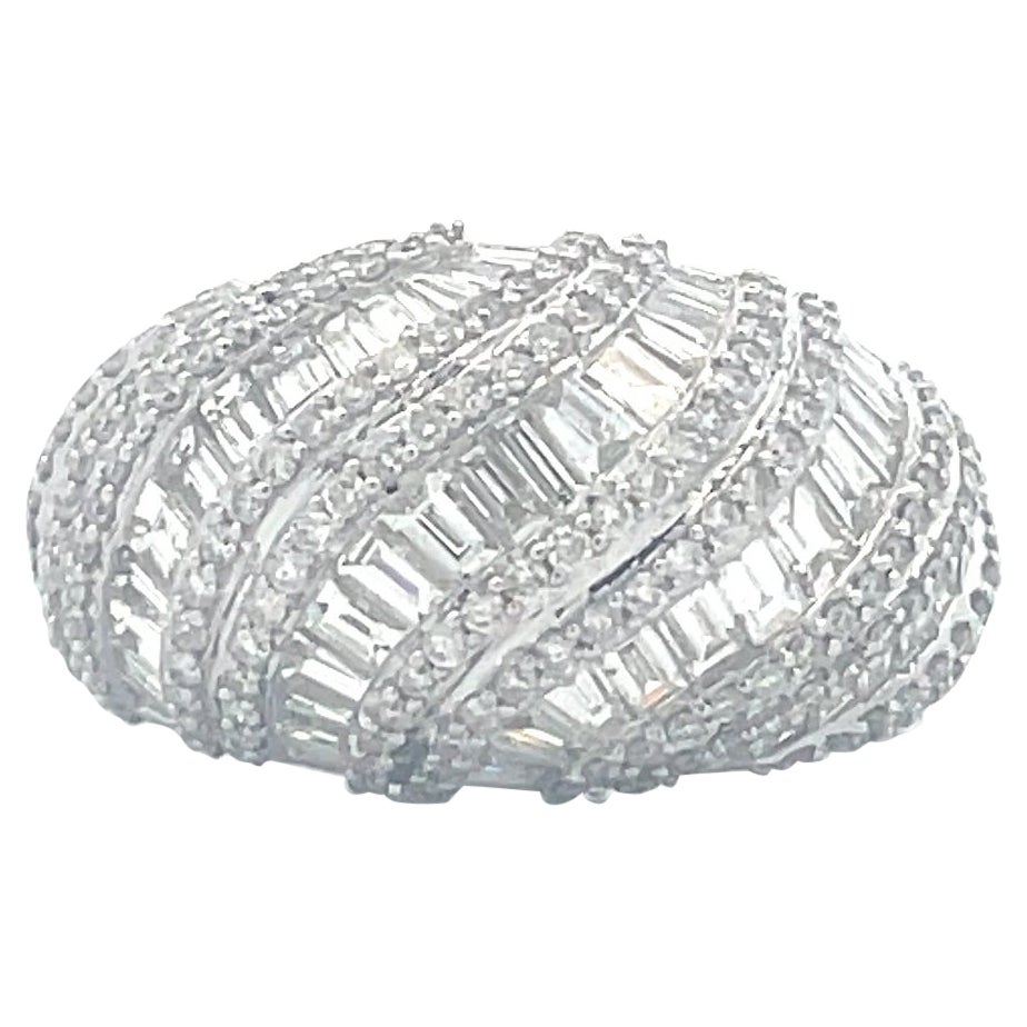 Neiman Marcus Round and Baguette Diamond Gold Dome Ring For Sale at ...