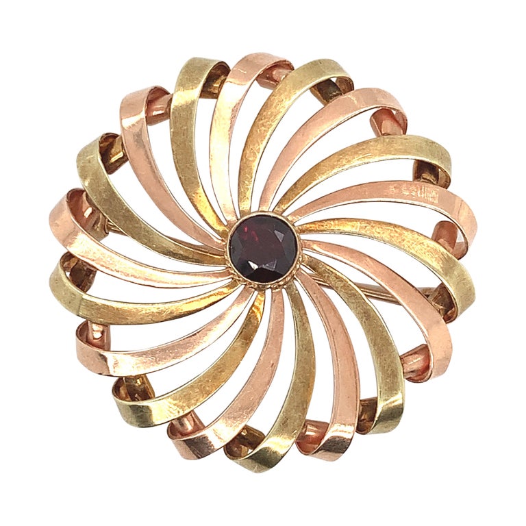 14K Rose and Yellow Gold Retro Garnet Pinwheel Pin For Sale at 1stDibs