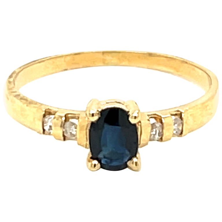 Sapphire and Diamond Ring in 14k Yellow Gold For Sale at 1stDibs
