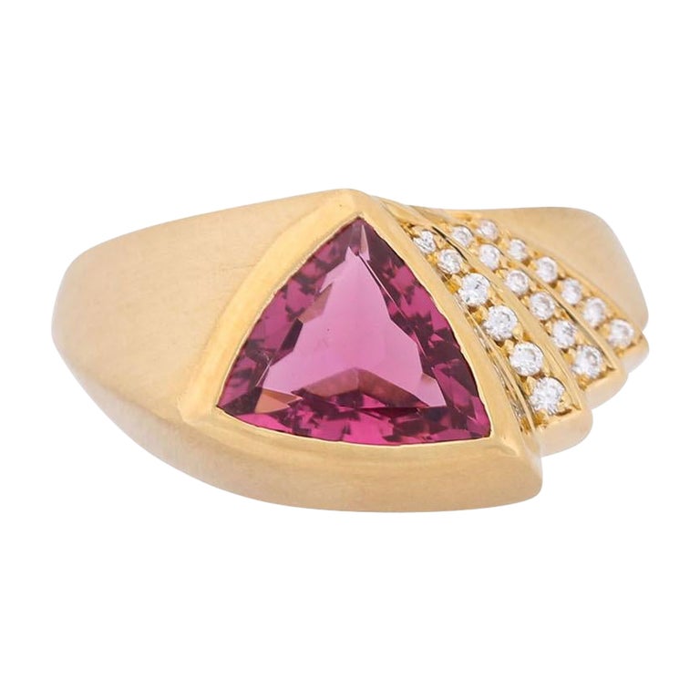 Ring with Raspberry-Colored Tourmaline and Brilliant-Cut Diamonds Total Approx For Sale at 1stDibs